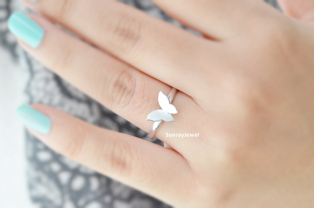 Butterfly Ring, Adjustable Ring, Open Ring, Simple, Minimal on Luulla